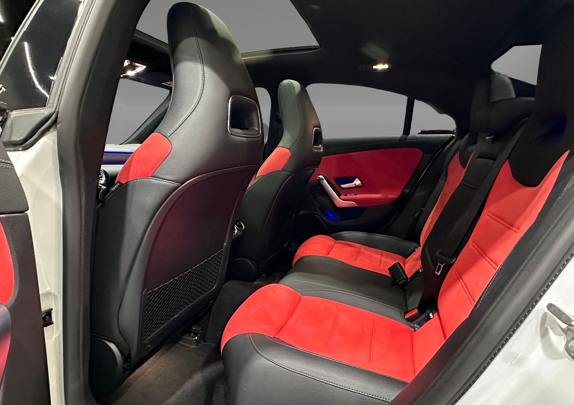 MERCEDES CLA 250 - CarDealer