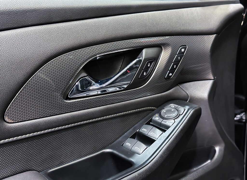 CHEVROLET TRAVERSE - CarDealer